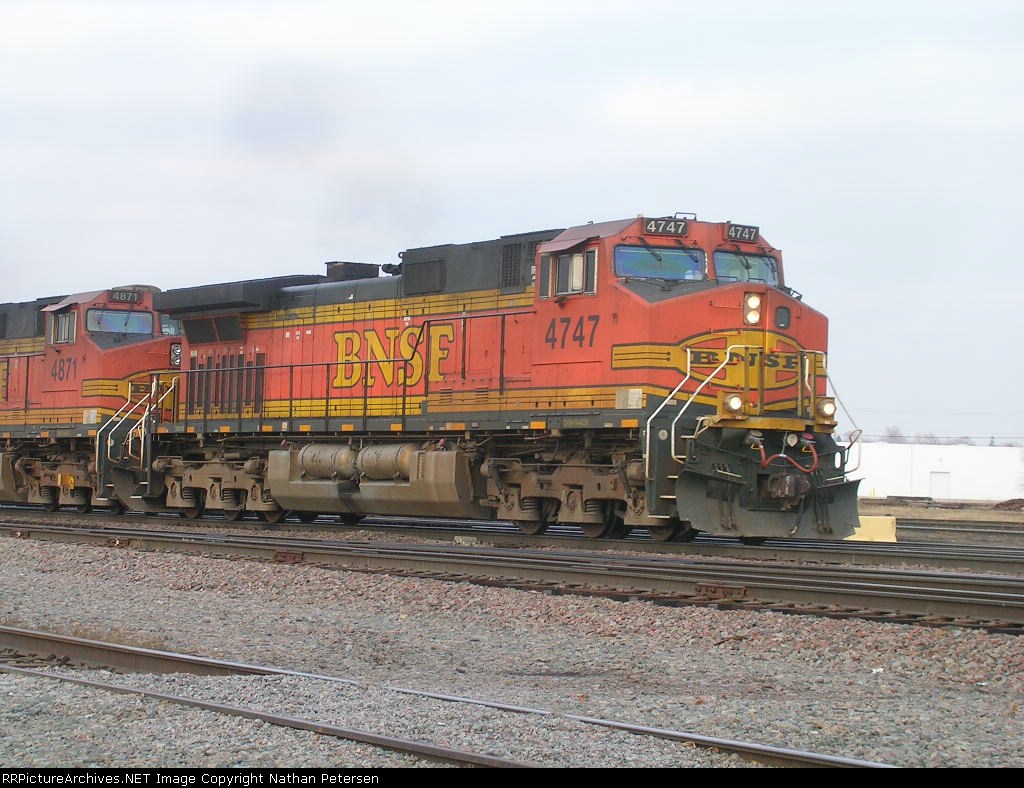 BNSF 4747